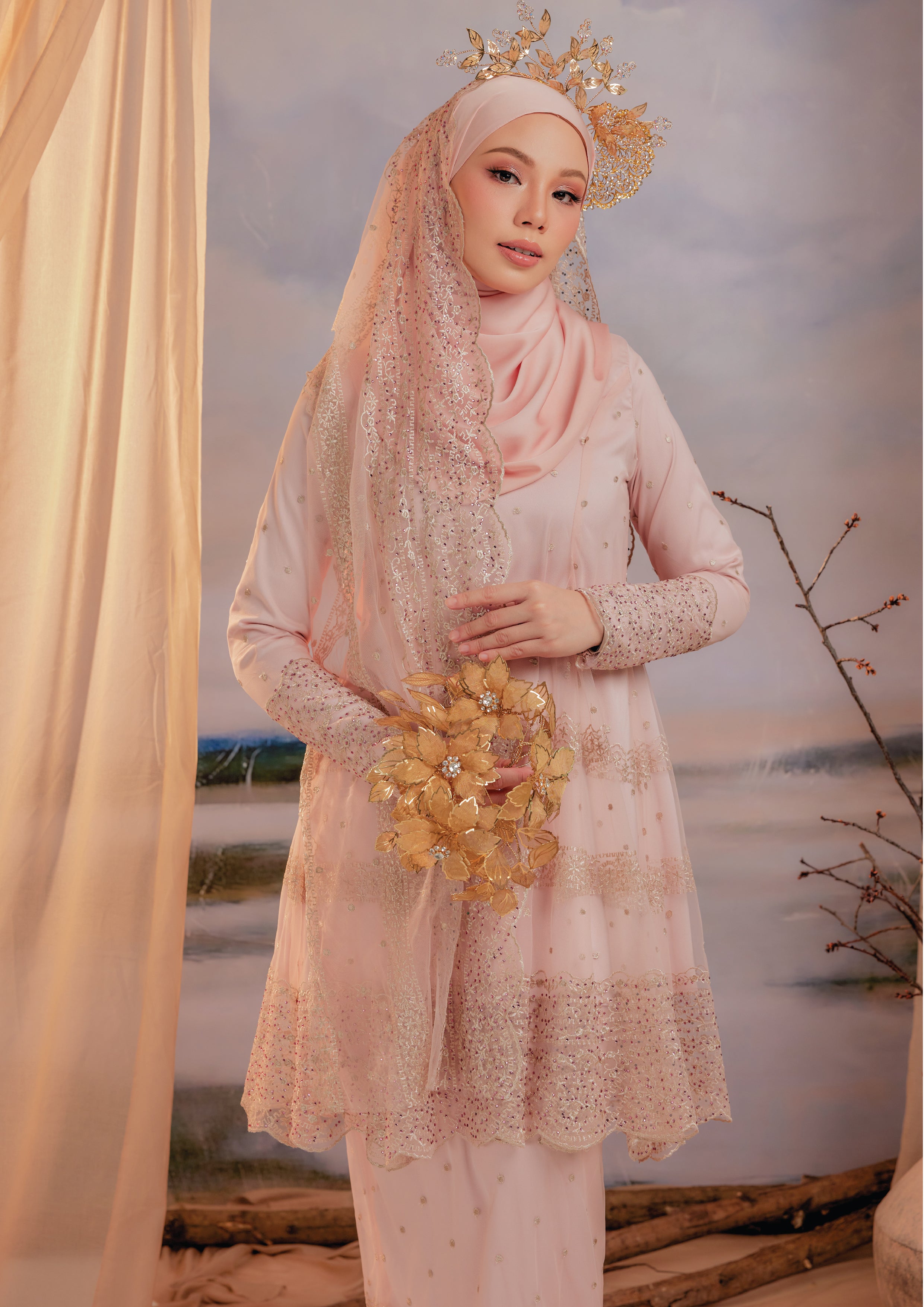 Ratna Pink – MINIMALACE