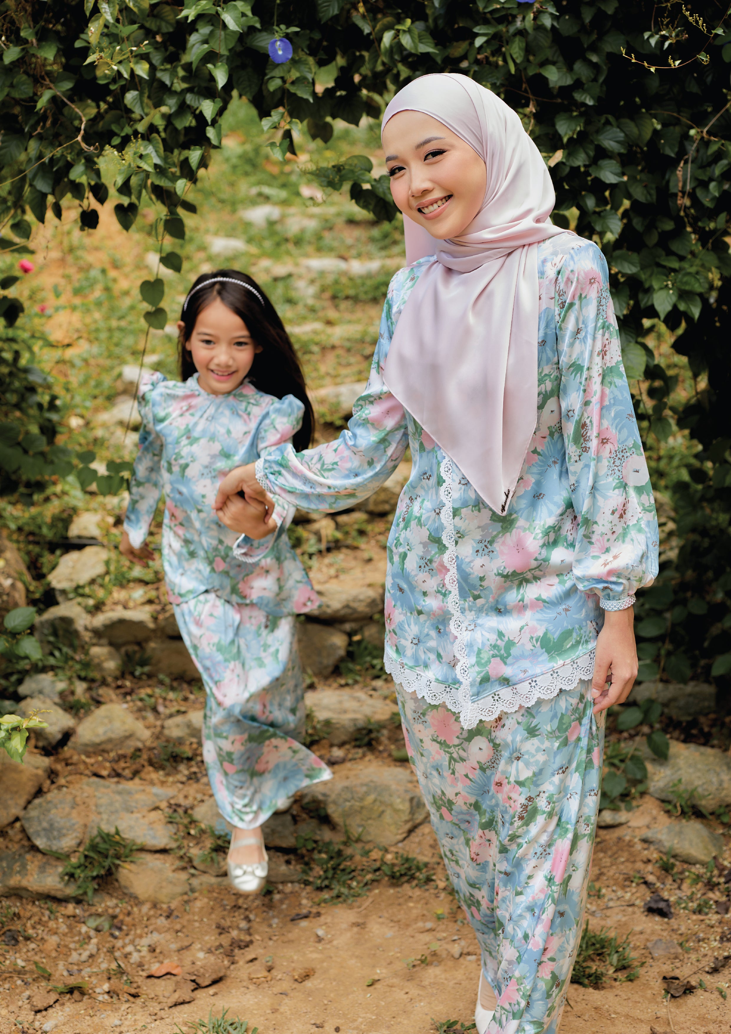 Amani Mother – MINIMALACE