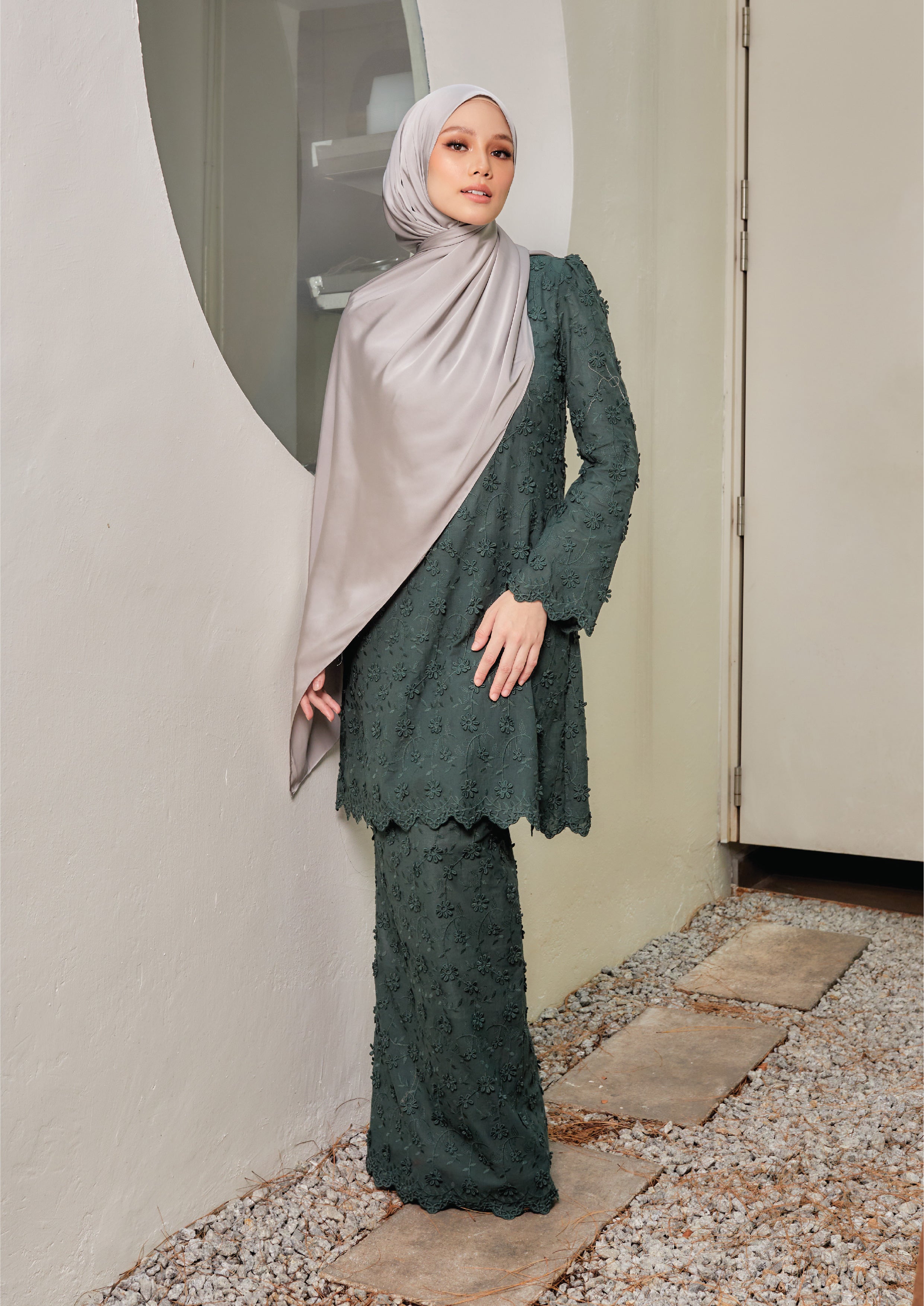 The premier destination for modest fashion wear. – MINIMALACE