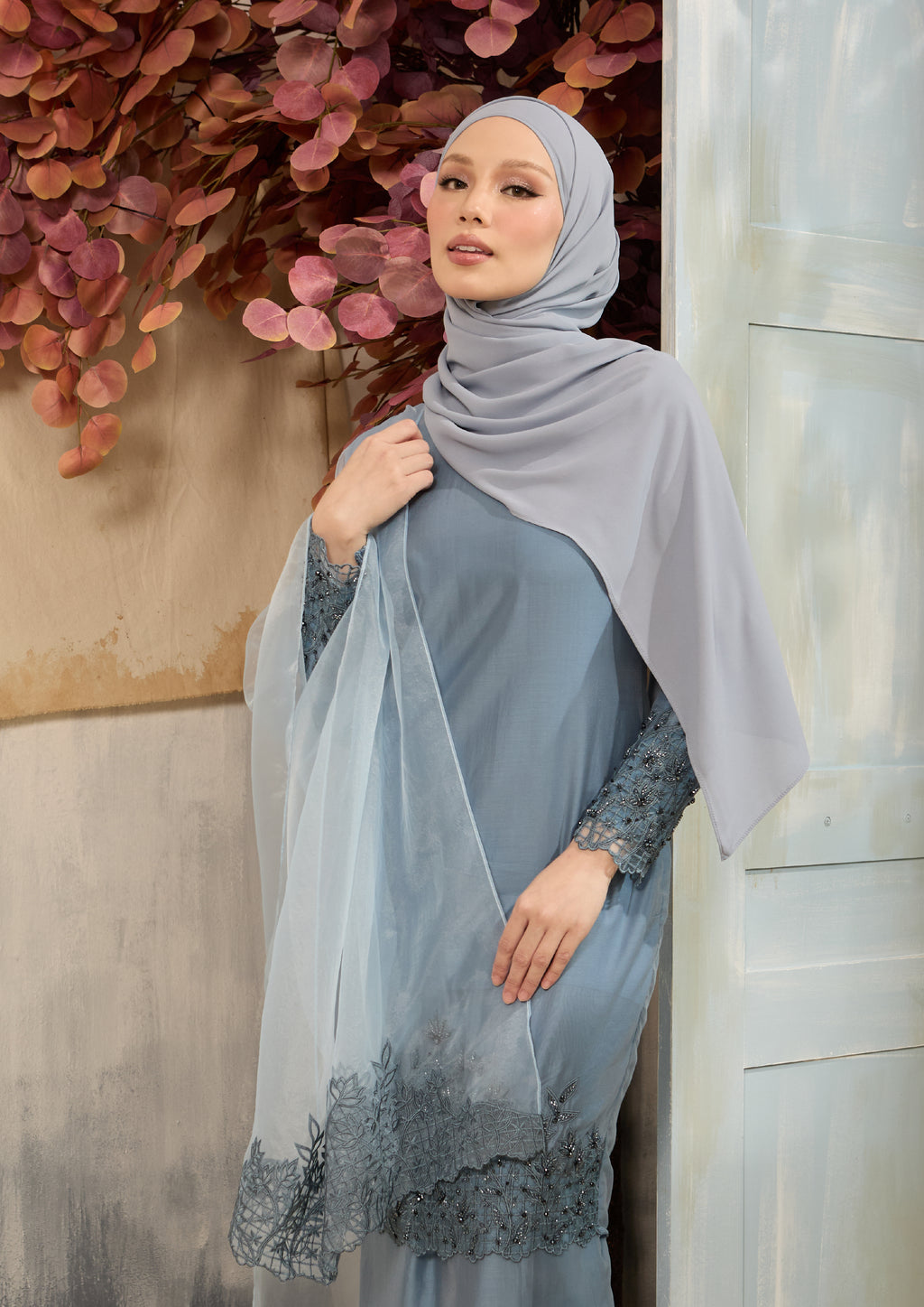 Helena Ash Blue – MINIMALACE