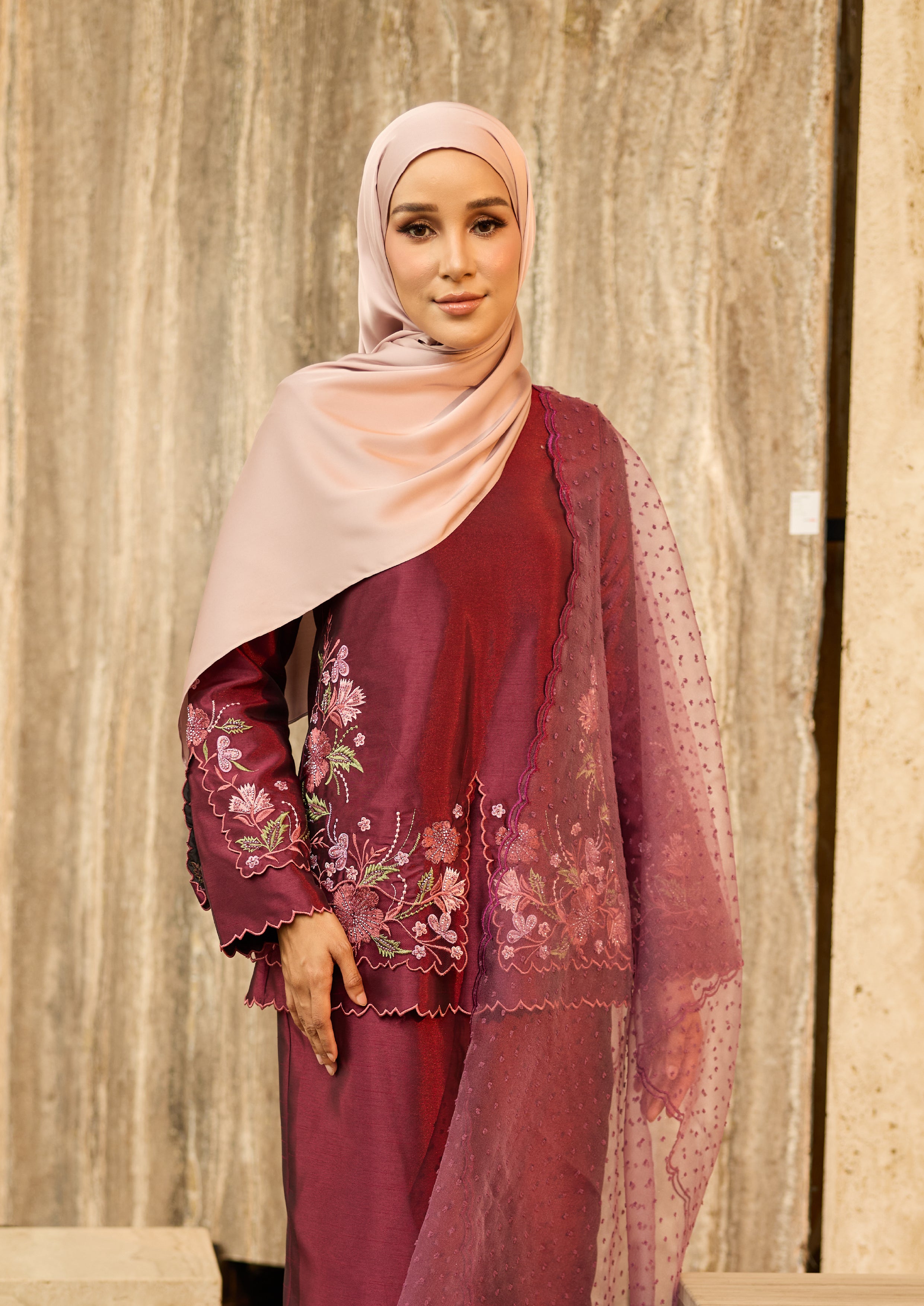 Hilya Wine – MINIMALACE