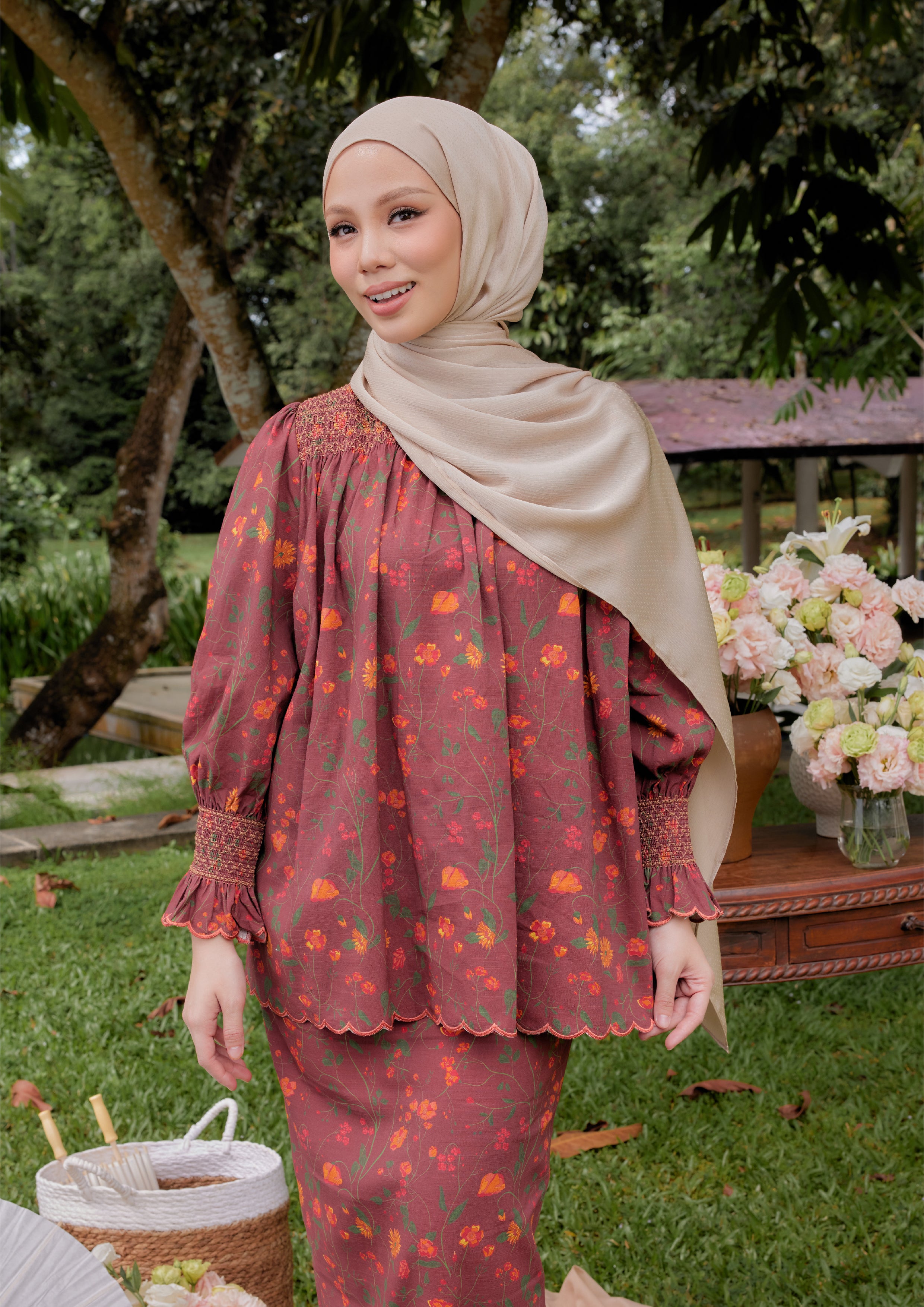 Melly – MINIMALACE