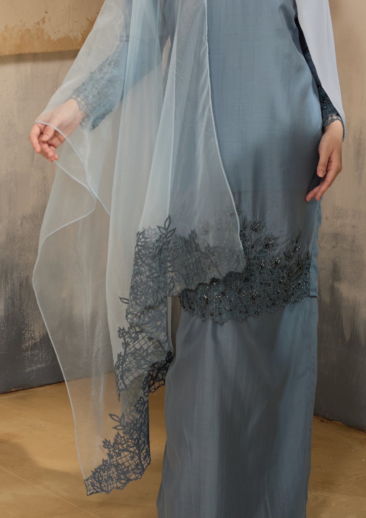 Shawl Helena - Ash Blue – MINIMALACE