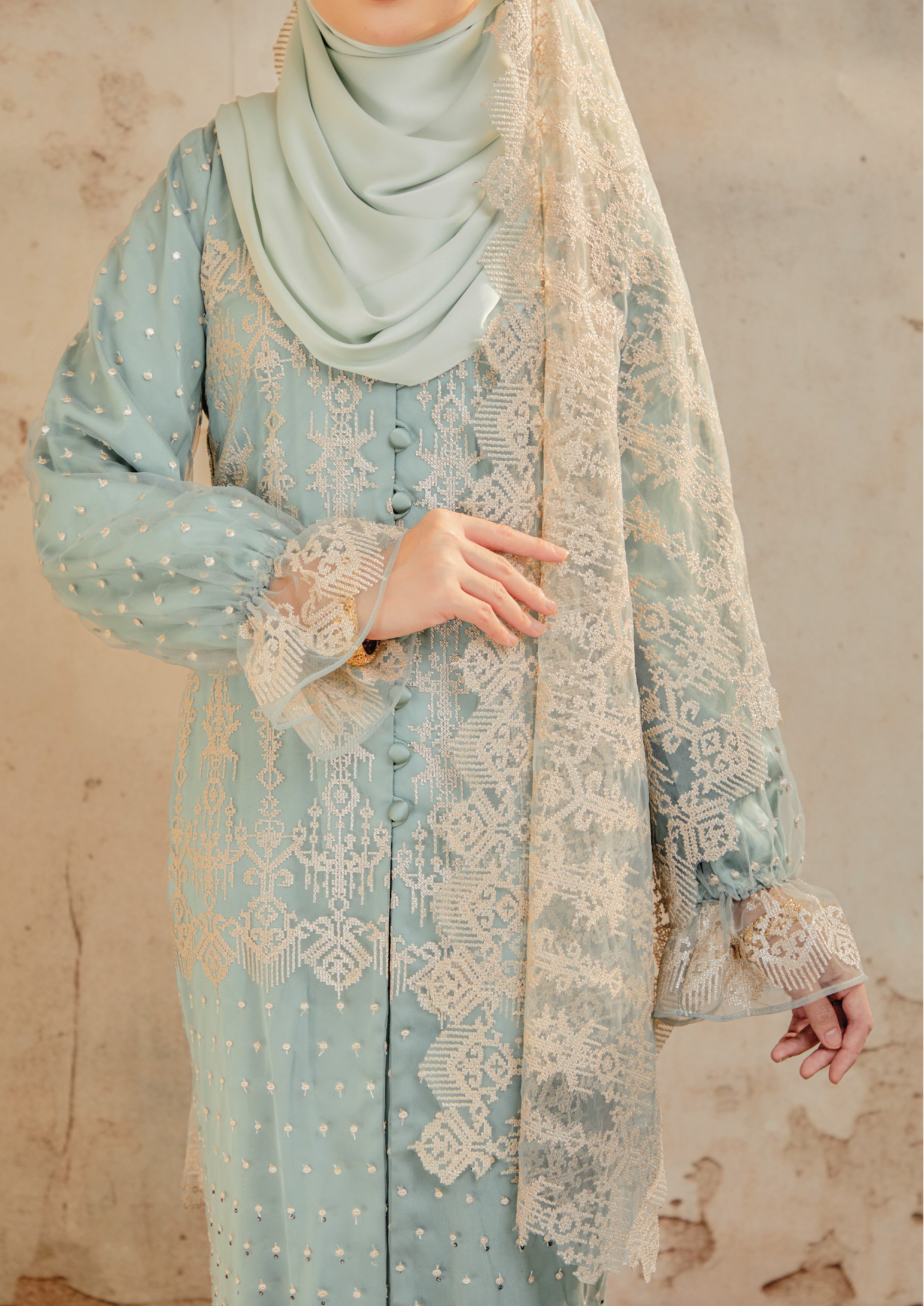 Selendang Endang Green – MINIMALACE