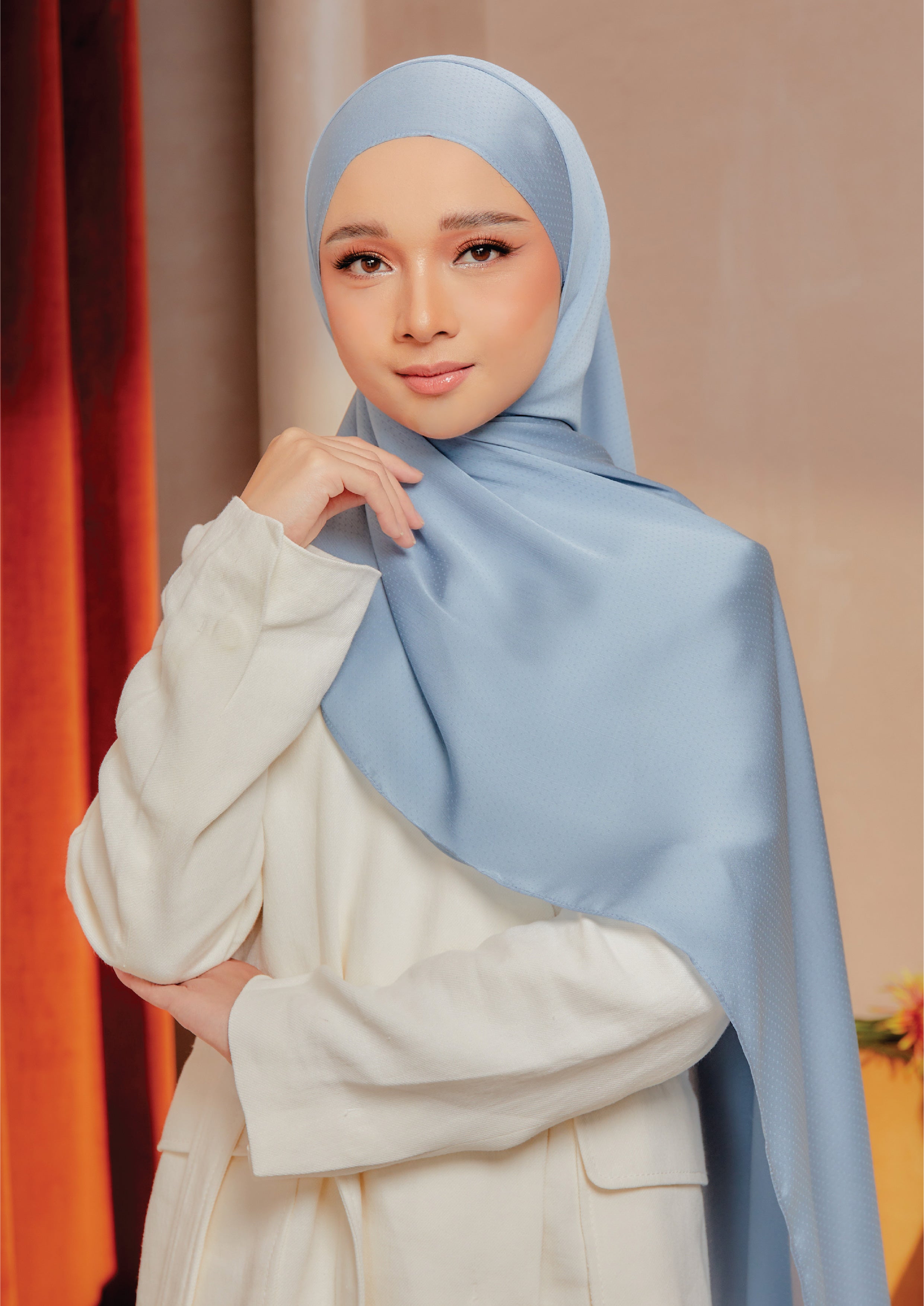 Hana Satin Shawl Powder Blue – MINIMALACE