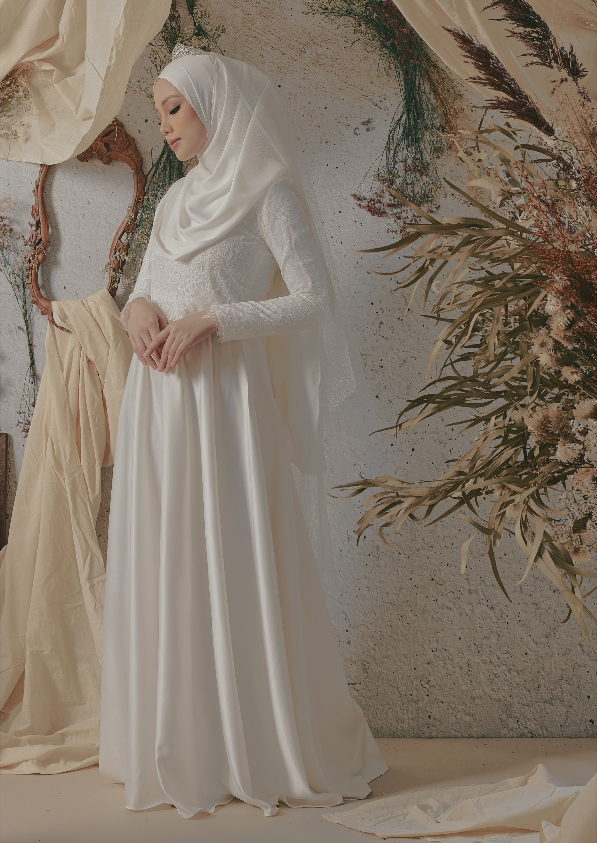 Fiana – MINIMALACE