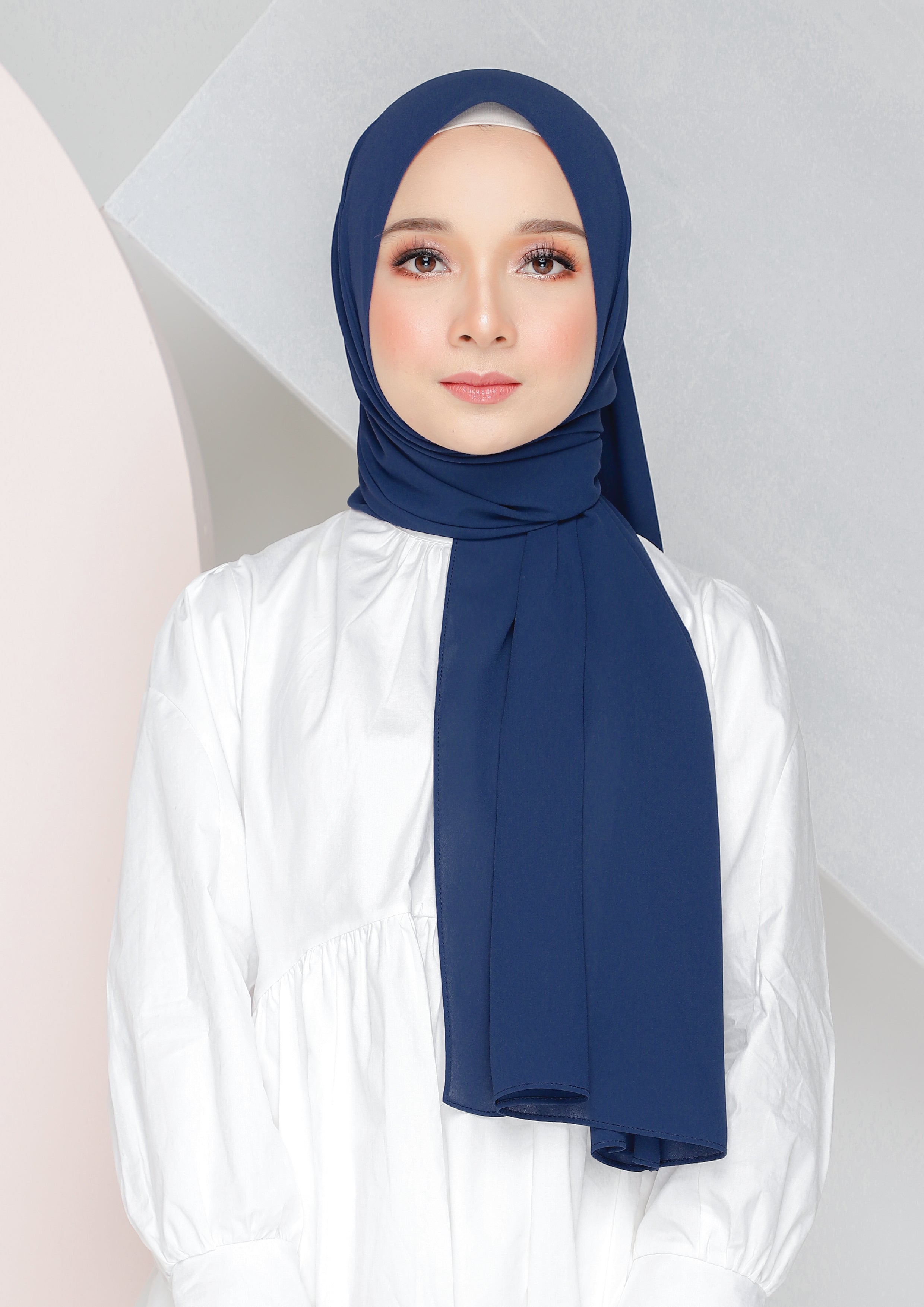 Basic Shawl Navy Blue – MINIMALACE