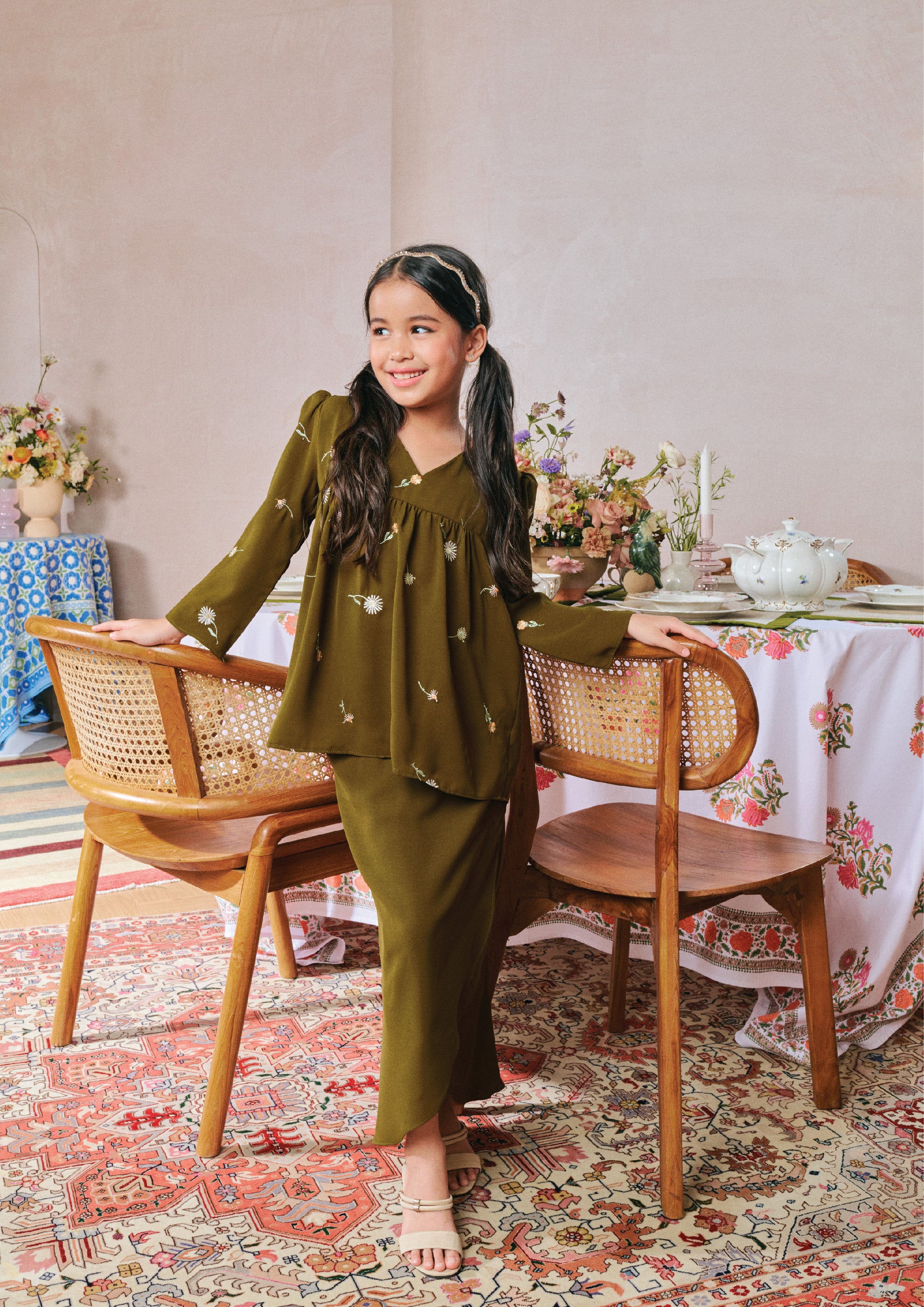 Daisy Army Green - Daughter – MINIMALACE