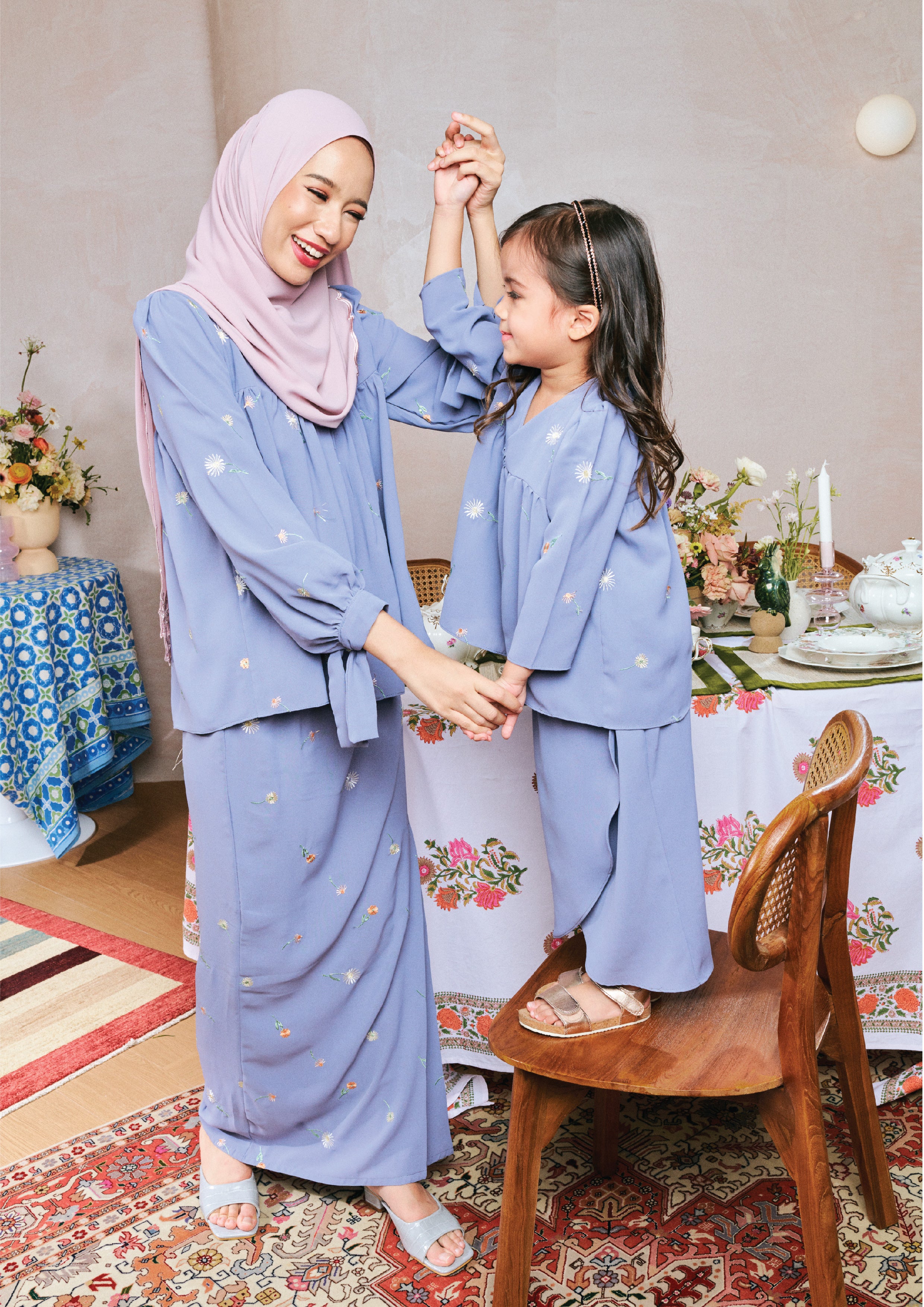 Daisy Dusty Blue - Daughter – MINIMALACE